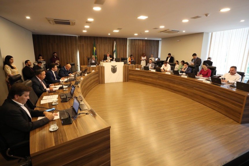 Proposta do Executivo que permite desestatização da Celepar é aprovada ...